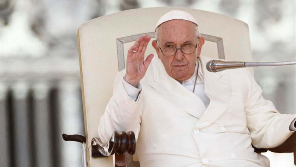 “Non è guerra, è terrorismo”: polemica per le parole di Papa Francesco ...